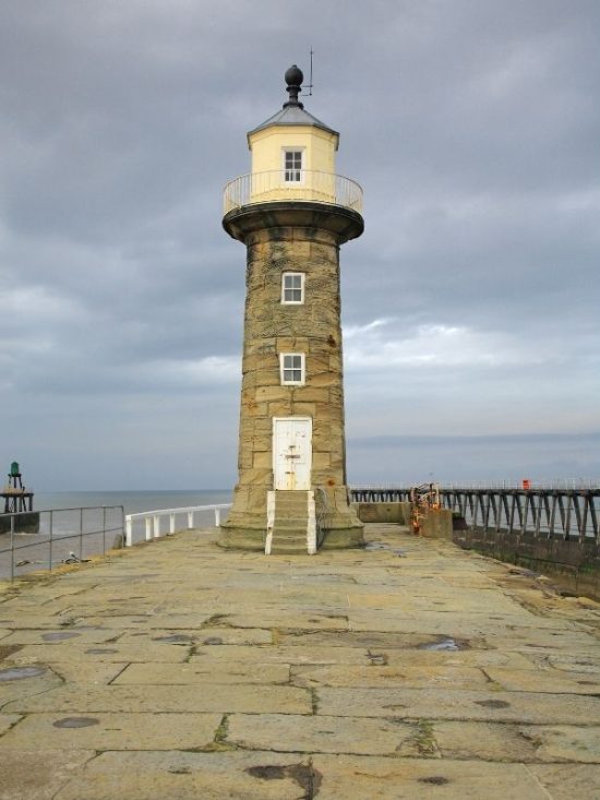 Whitby Lighthouses, Learn all about the Lighthouses in Whitby